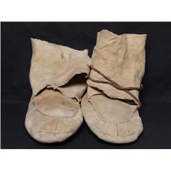 Rare T Center Seam Moccasins