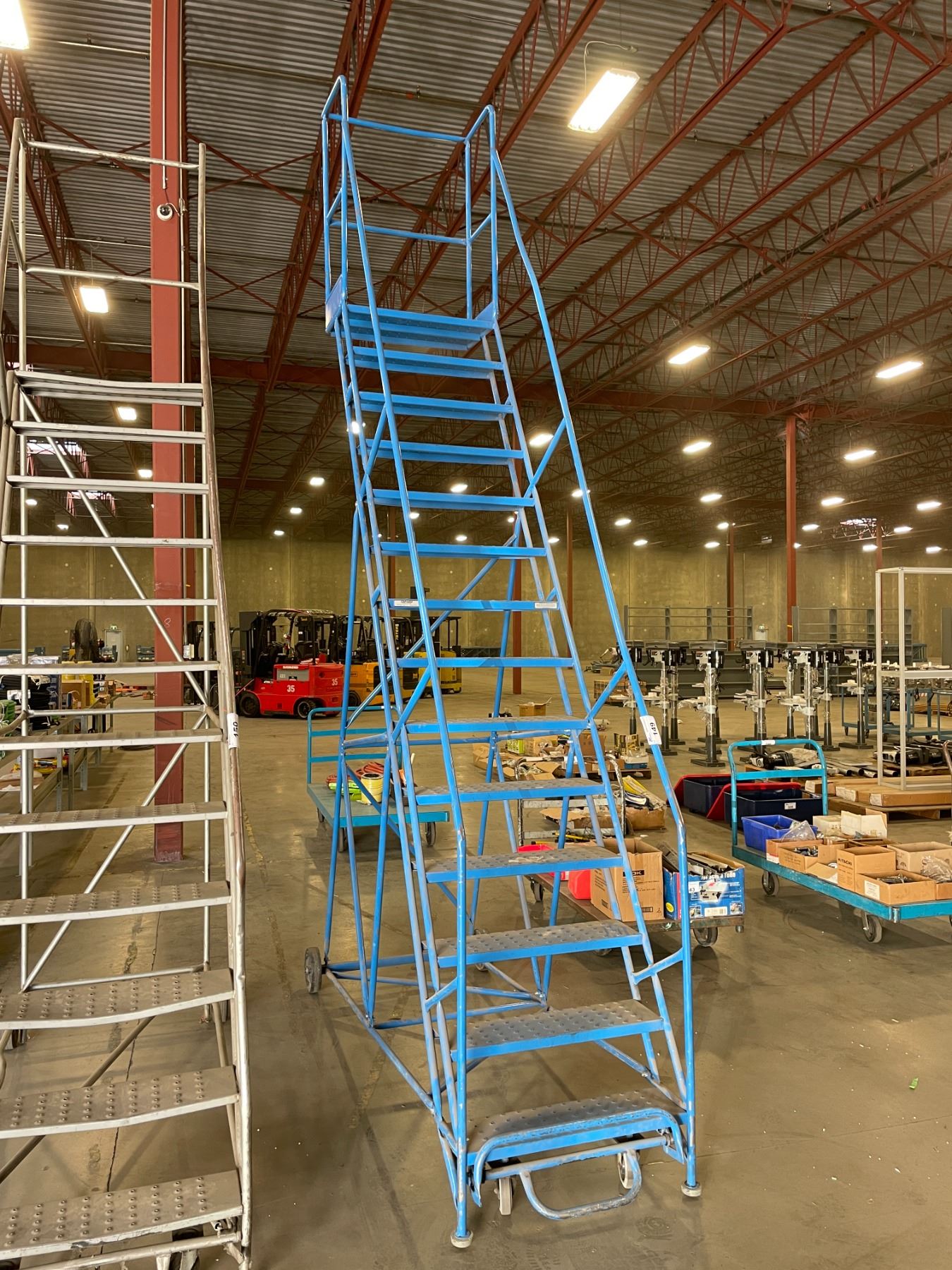 CANWAY BLUE 14 MOBILE WAREHOUSE STAIRS CANWAY BLUE 14 MOBILE WAREHOUSE STAIRS