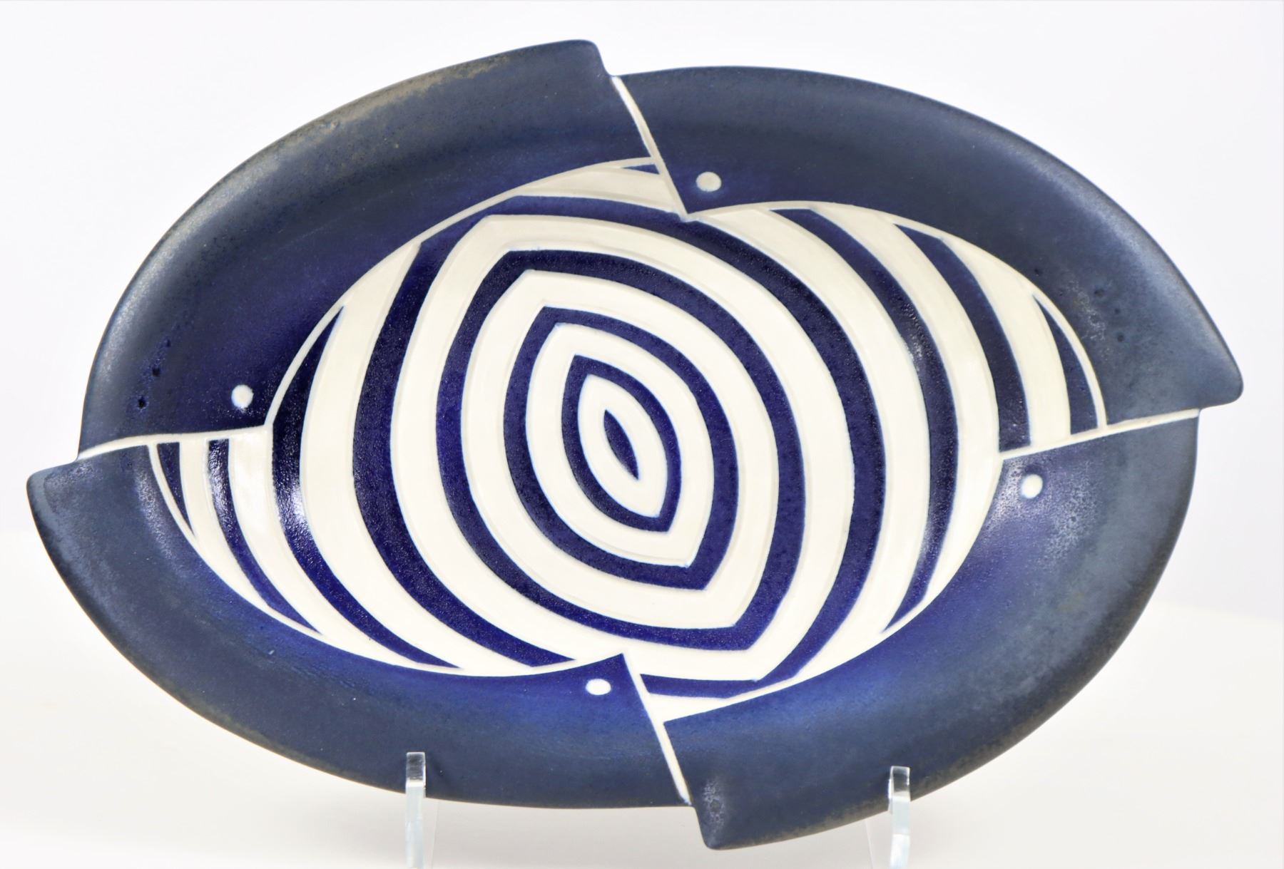 Wayne Bates Studio Art Pottery