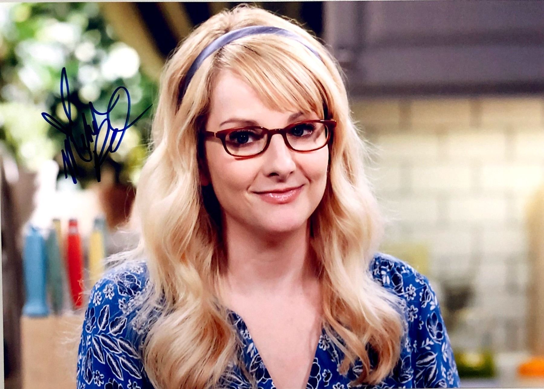 Melissa Rauch Autograph Signed Big Bang Theory Photo