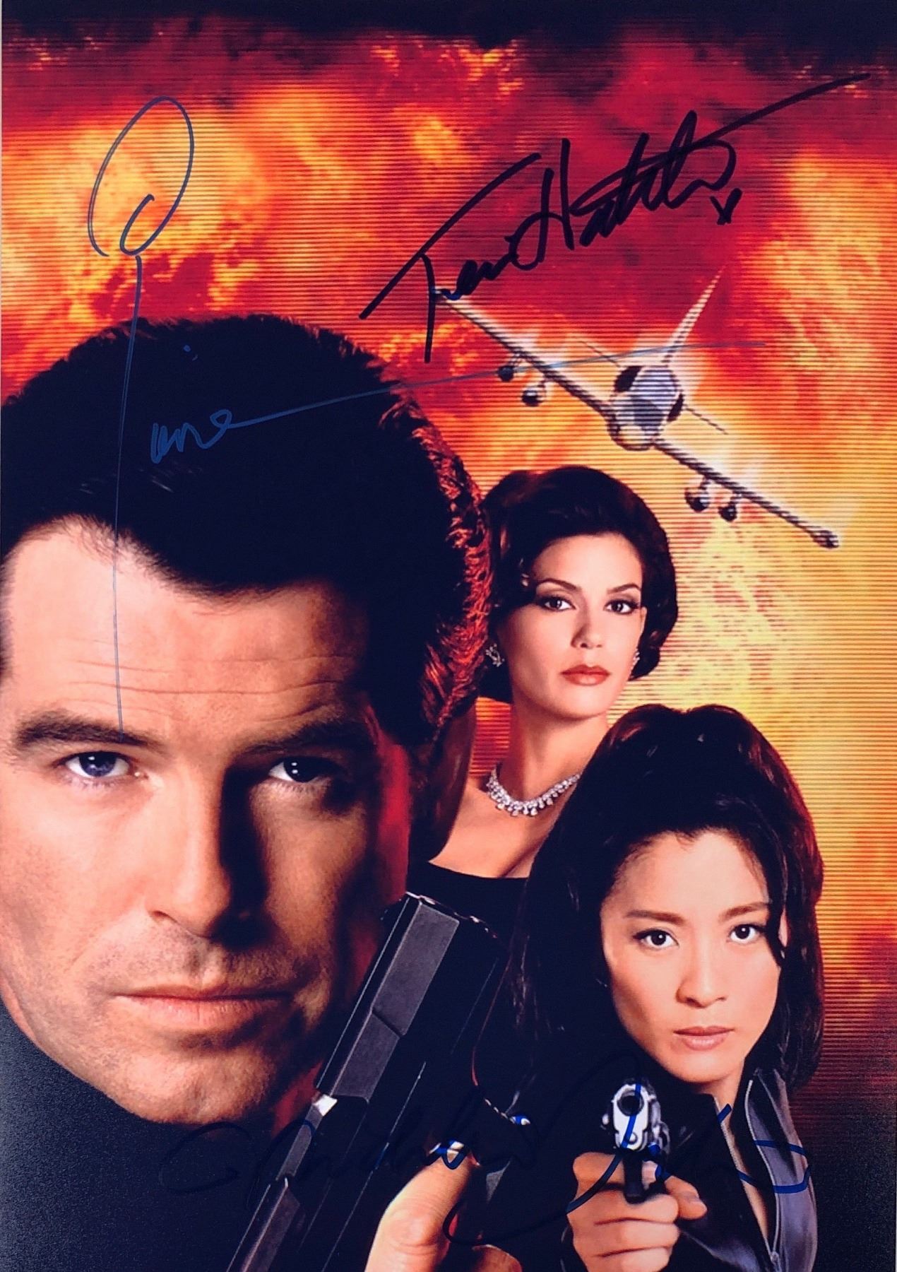 Pierce Brosnan Michelle Yeoh Autograph Signed James Bond 007 Photo
