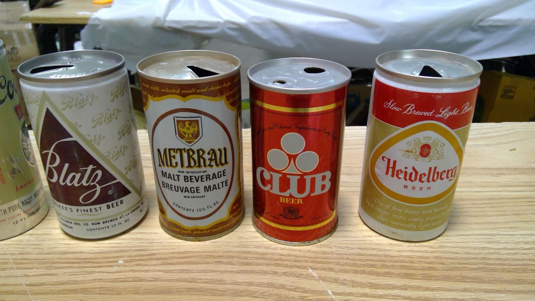 7 Vintage Beer Cans Schmalz Auctions 7 Vintage Beer Cans Schmalz Auctions