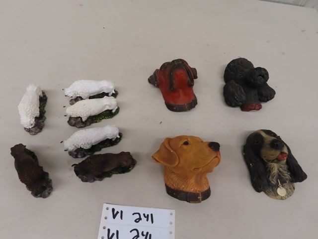 4 Dog Bossum Heads, & 6 Buffalo Oranaments