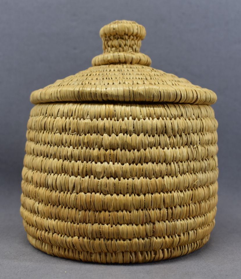 NATIVE AMERICAN ESKIMO BASKETRY CONTAINER