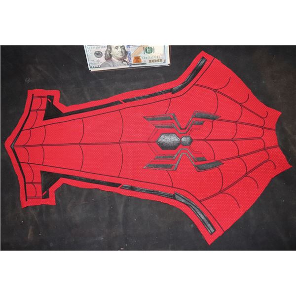 SPIDER-MAN CHEST WITH GLYPH AND WEBBING DISNEY HERO TYPE 3
