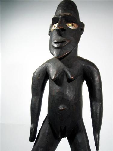 AN OLD YUAT RIVER ANCESTOR SCULPTURE (mundugumor)
