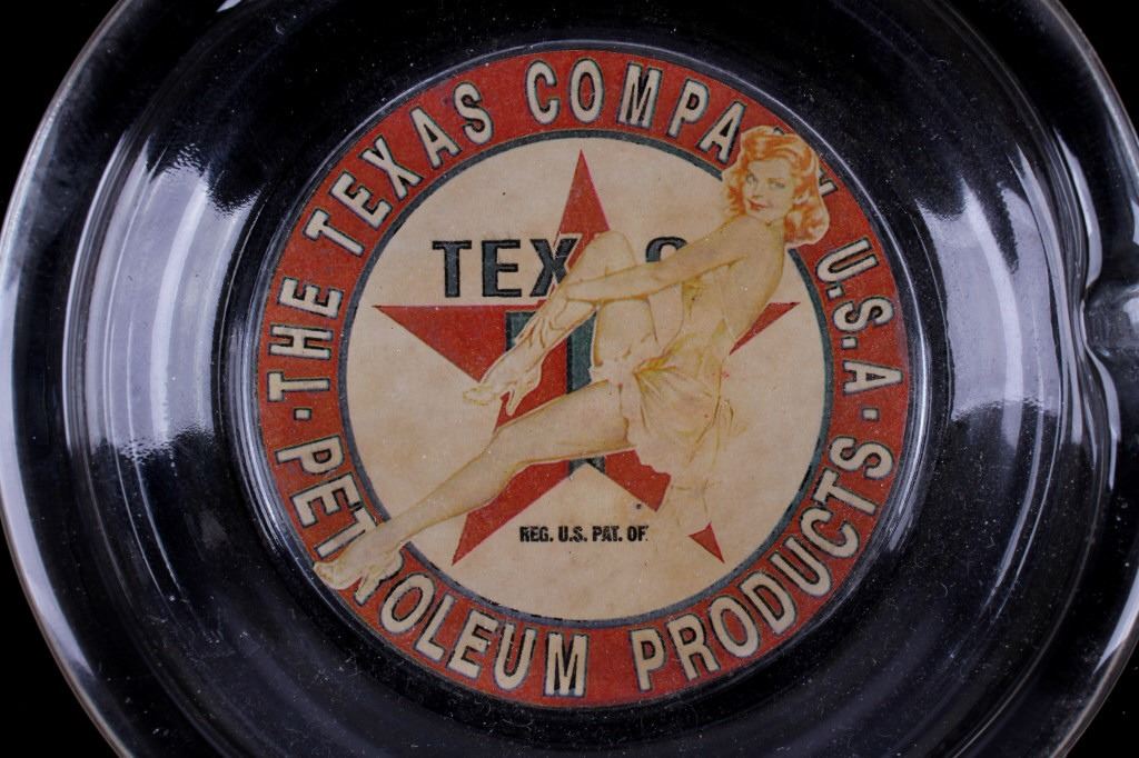 Texaco Pin-Up Girl Glass Advertisement Ashtrays