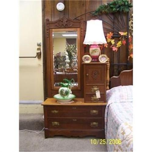 1920s CHITTENDEN AND EASTMAN OAK CHIFFIONER #1513451