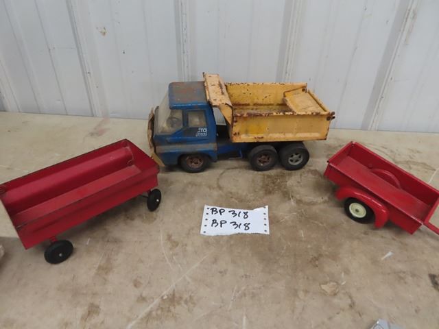 Vintage Toys,Strutco Truck, Metal Trailer & Wagon