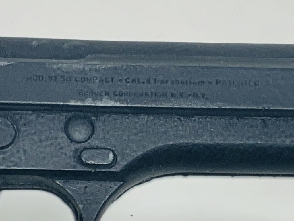 True Lies' (1994) - Tia Carrere (Juno Skinner) Stunt Gun