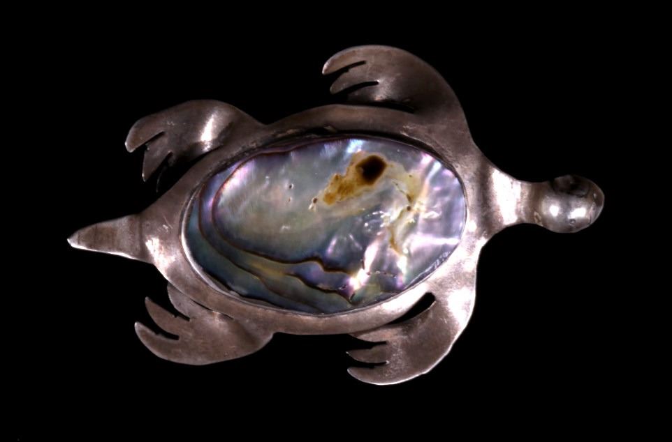 Navajo Handmade Turtle Pin Abalone Shell