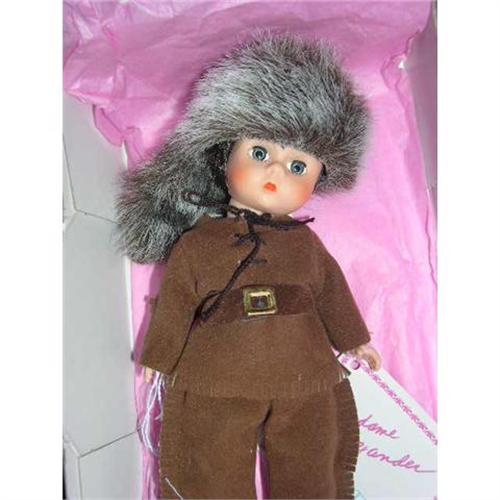 1990 Madame Alexander Daniel Boone 315 MIB #1630597