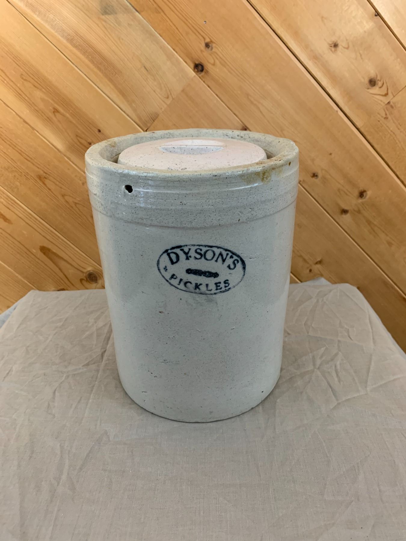 ANTIQUE ADVERTISING CROCK DYSON'S PICKLES WITH LID - Schmalz Auctions