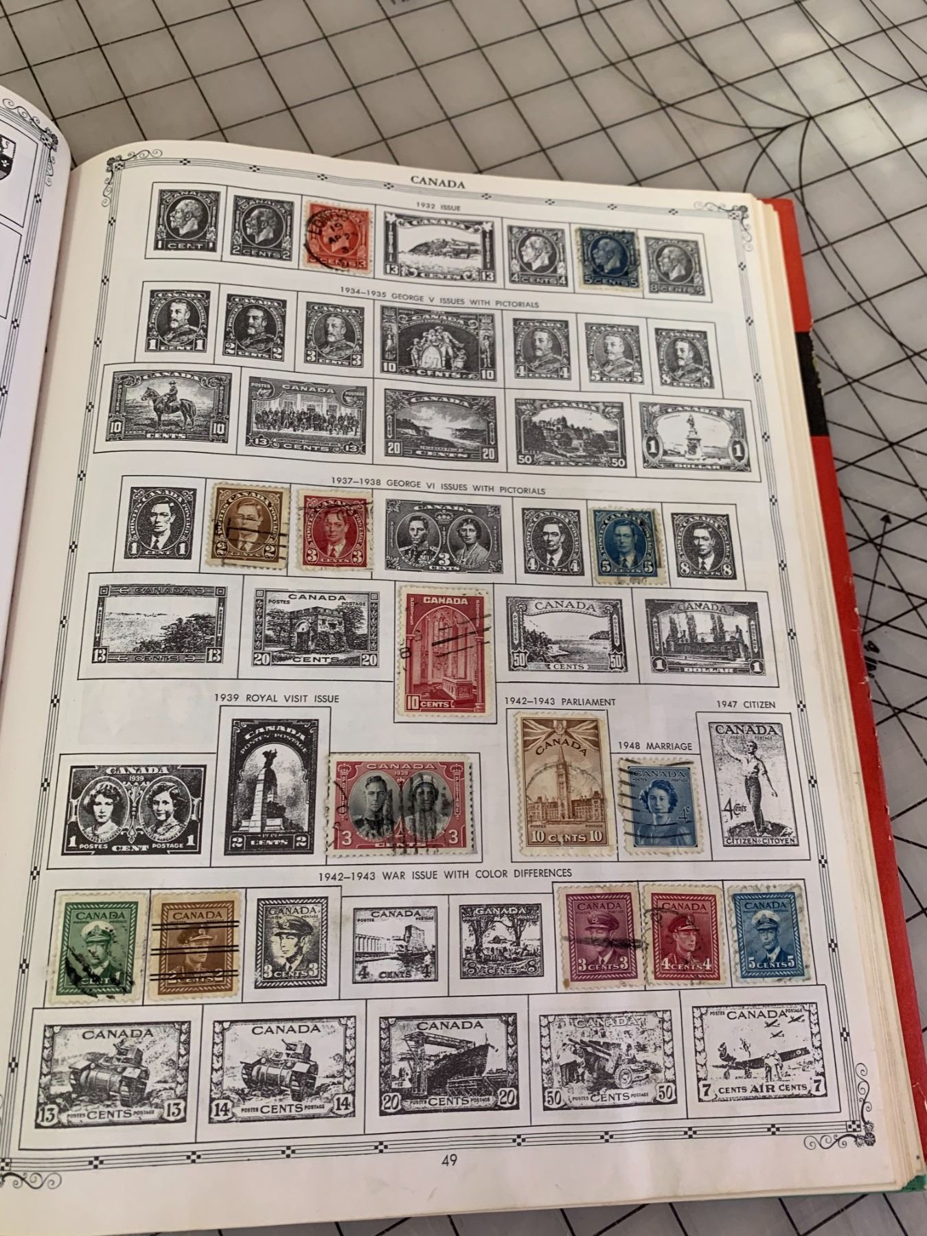 PREMIER WORLD STAMP ALBUM BOOK WITH MANY STAMPS