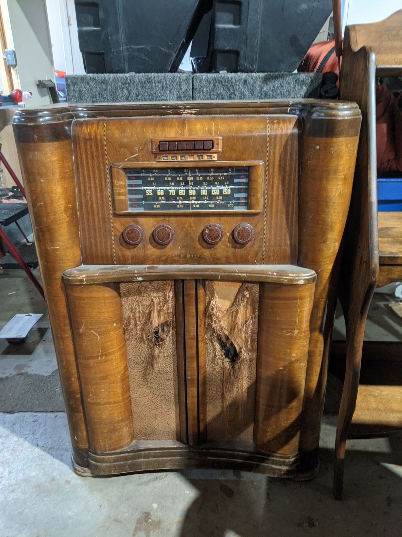 antique radio
