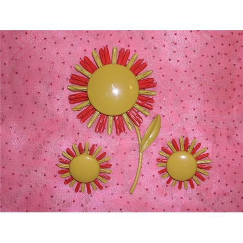 Vintage Enamel Daisy Daisies Brooch Pin #1758526