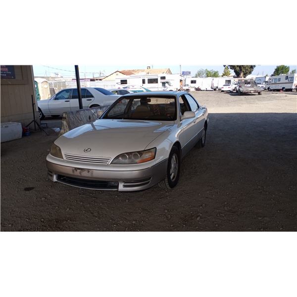 1996 Lexus ES 300
