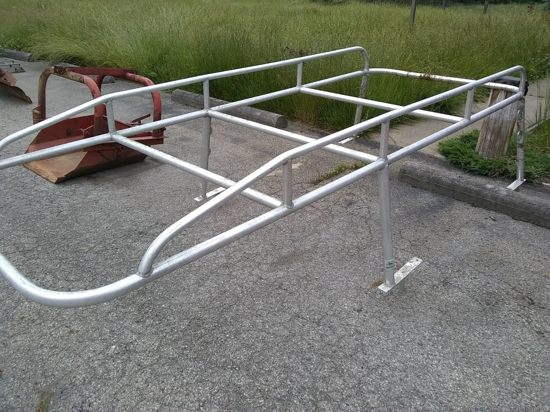 Stainless Pickup Rack / AKA LOT 548