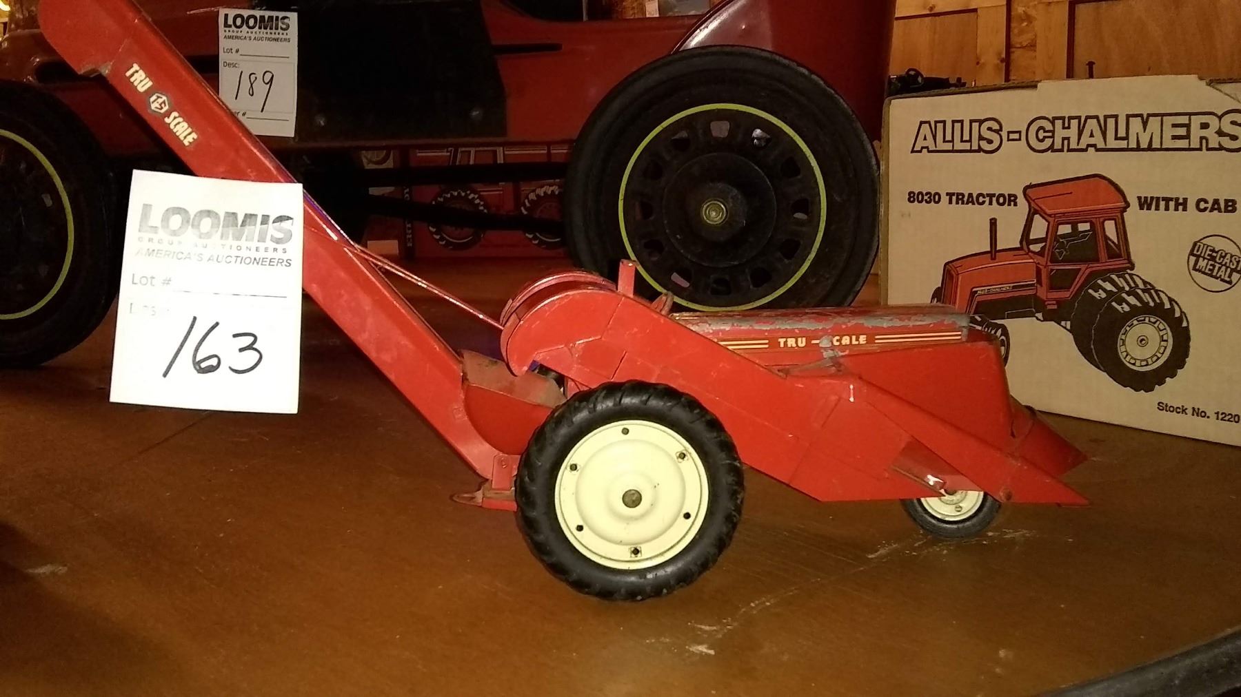 Vintage Tru 1/16 Scale Model Tractor w/ 2 Row Mounted Corn Picker Attached