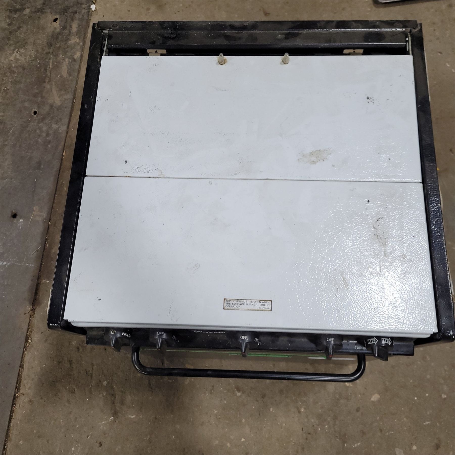 Used Magic Chef 3 Burner RV Range / Cooktop | CLY2231BDH