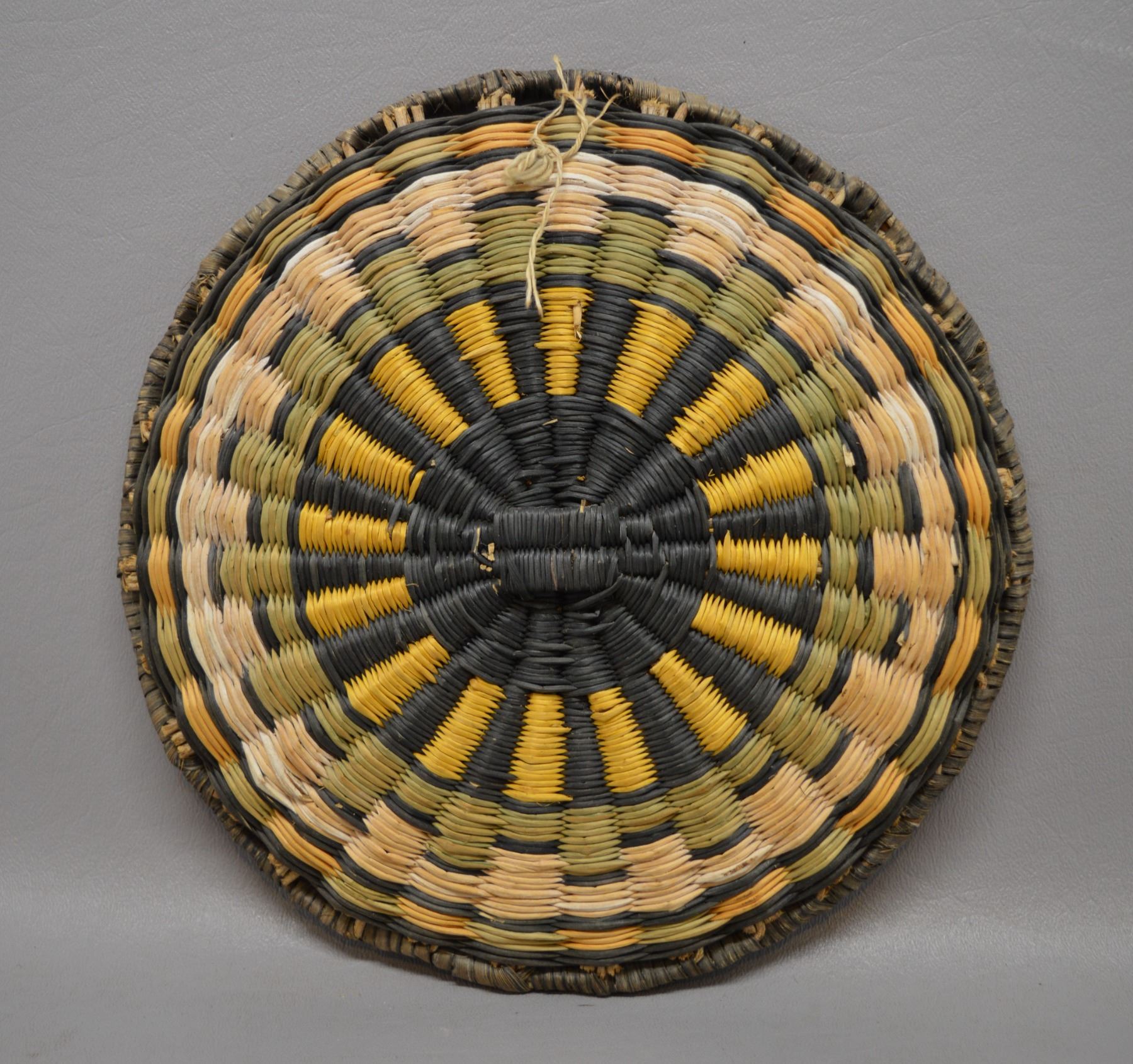 NATIVE AMERICAN HOPI WICKER BASKETRY PLAQUE