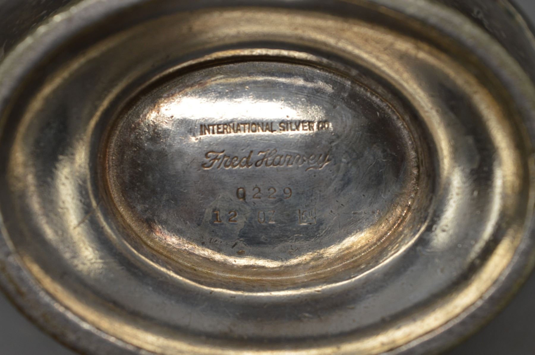 FRED HARVEY INTERNATIONAL SILVER CO PLATE SILVER GRAVY BOWL