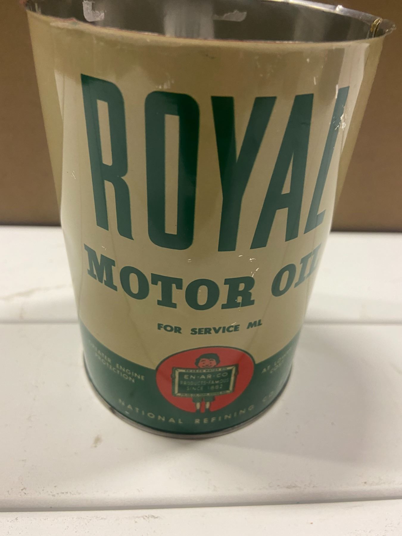 1 quart Royal motor oil Slate Boy tin - "Enarco" top has been cut out ...