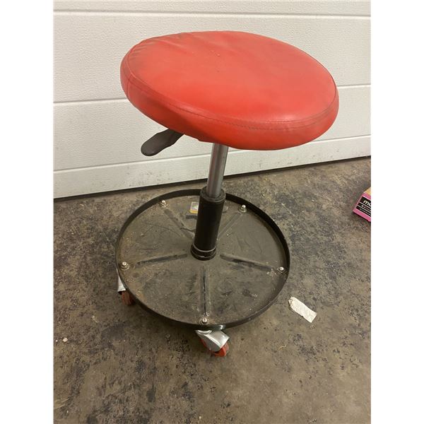 Shop stool
