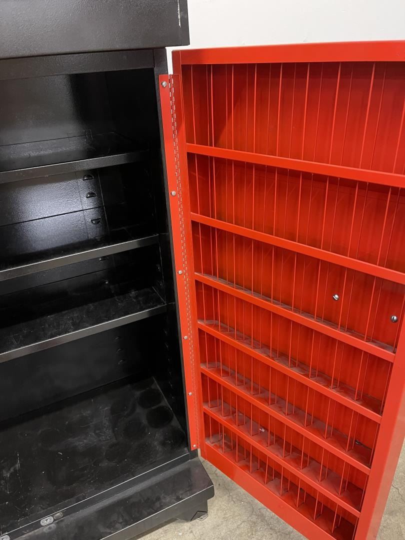 Ford Motorcraft Auto Parts Service Station Cabinet