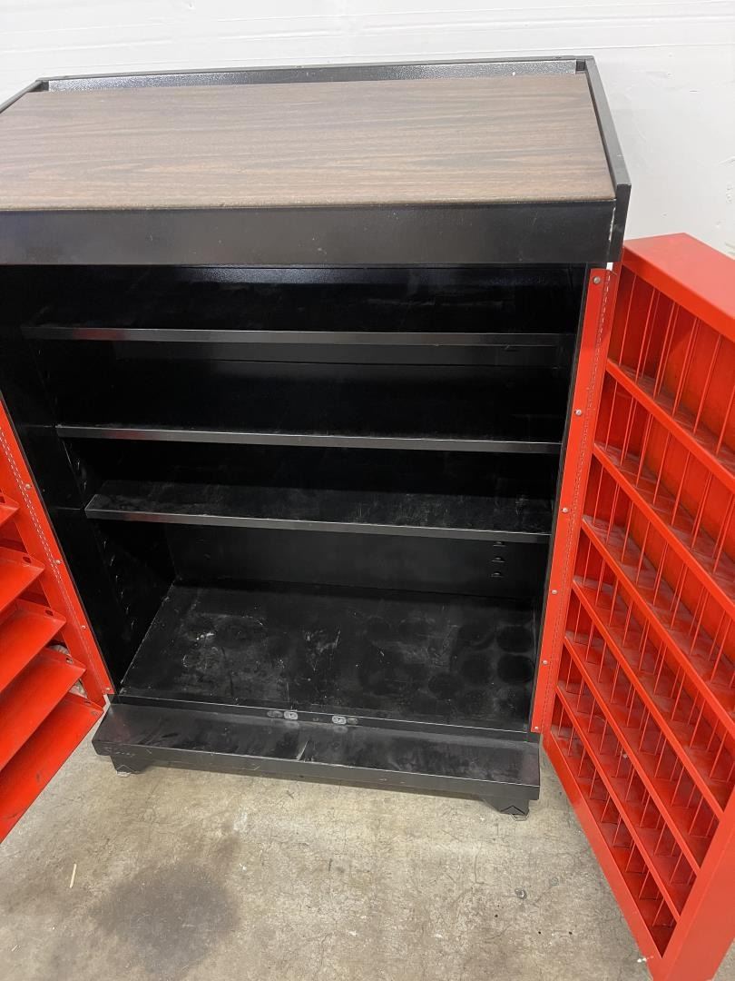 Ford Motorcraft Auto Parts Service Station Cabinet