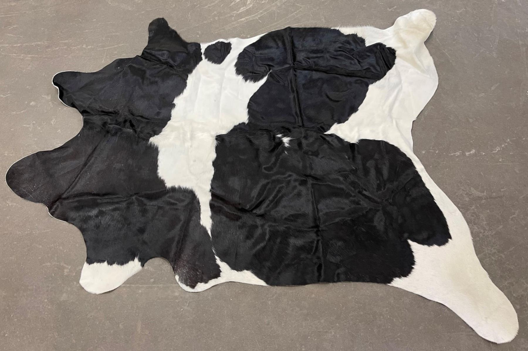 Tanned Holstein Steerhide Steer Bull Cow Rug