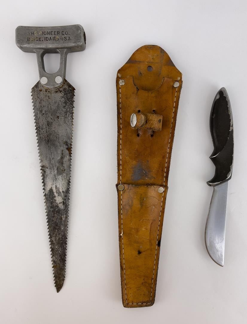 Pioneer Knapp Sport Saw and Gerber Flayer Knife