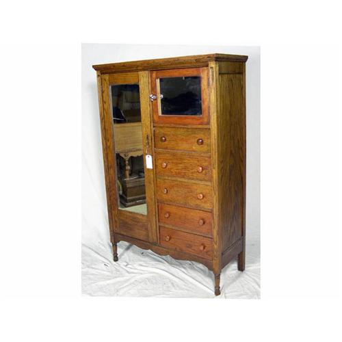 OAK CHIFFEROBE