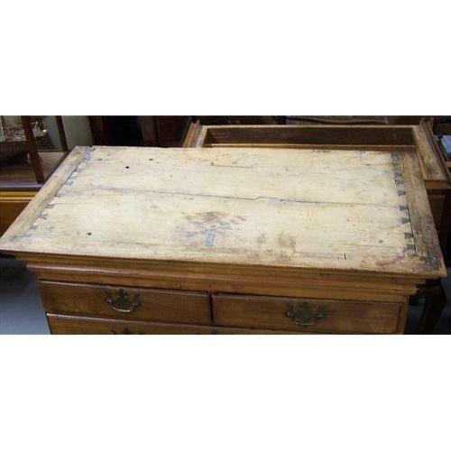 Early American country flat top highboy