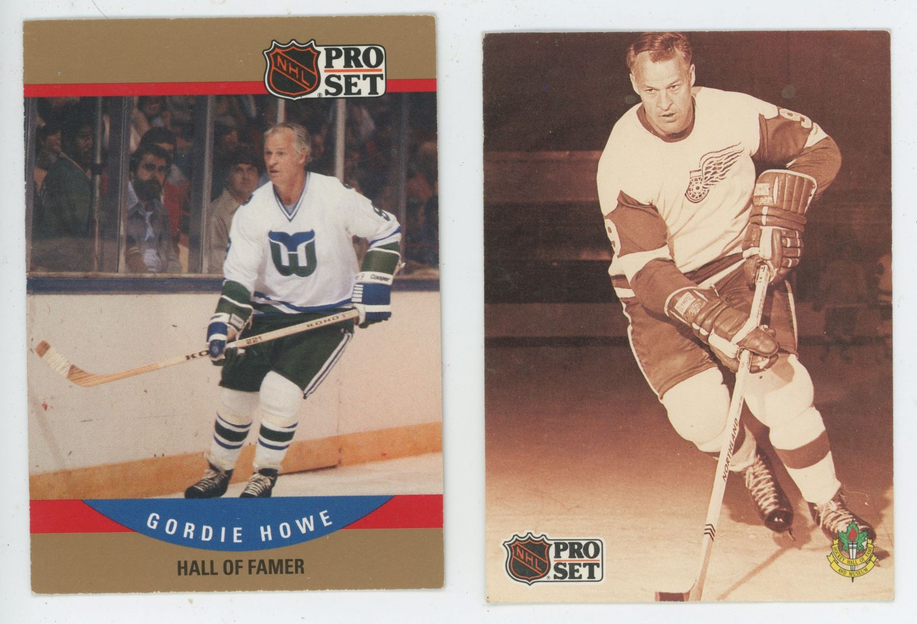 2 Gordie Howe Hockey Cards - Schmalz Auctions