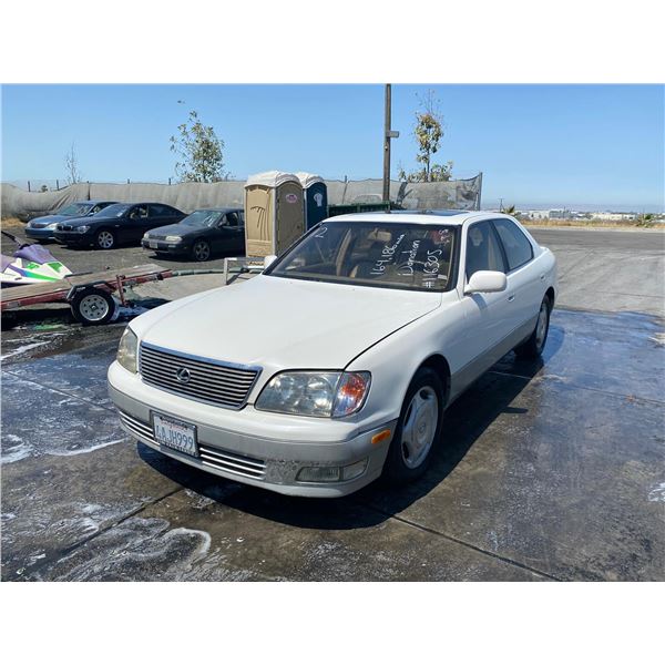 1998 Lexus LS 400
