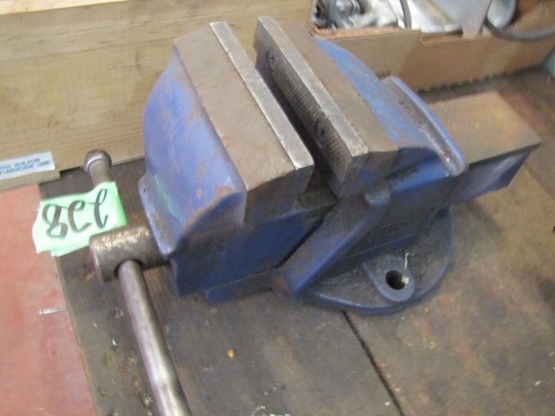 Mastercraft 4 inch bench vice