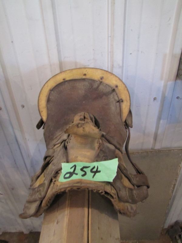 old Army style ?? saddle approximately 12 inches