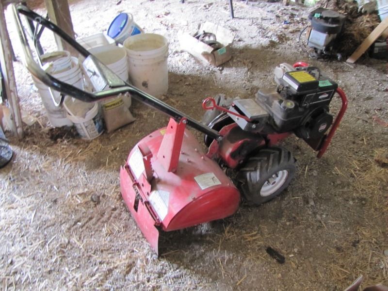 snapper 5 horsepower rear tine Garden tiller -- runs, they used it to ...