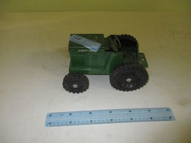 Buddy L Beaver Farms tin toy tractor