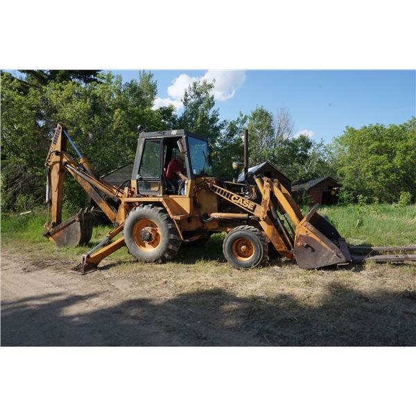 1981 780 Case Back Hoe with loader bucket, 3 backhoe buckets