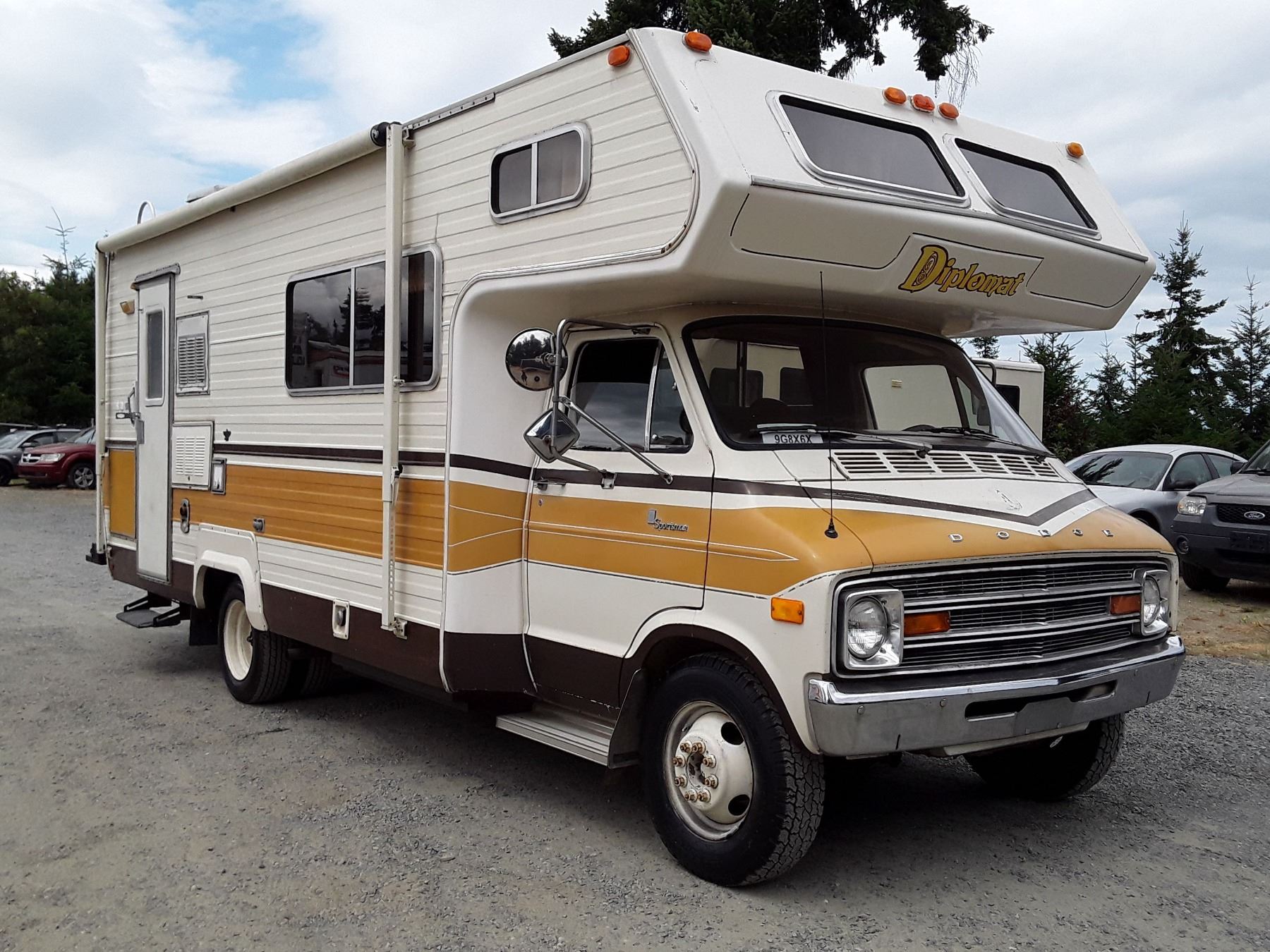 0ZNOOND 1978 DODGE SPORTSMAN MOTORHOME White 40204 TMU KM s NO 0ZNOOND 1978 DODGE SPORTSMAN MOTORHOME White 40204 TMU KM s NO