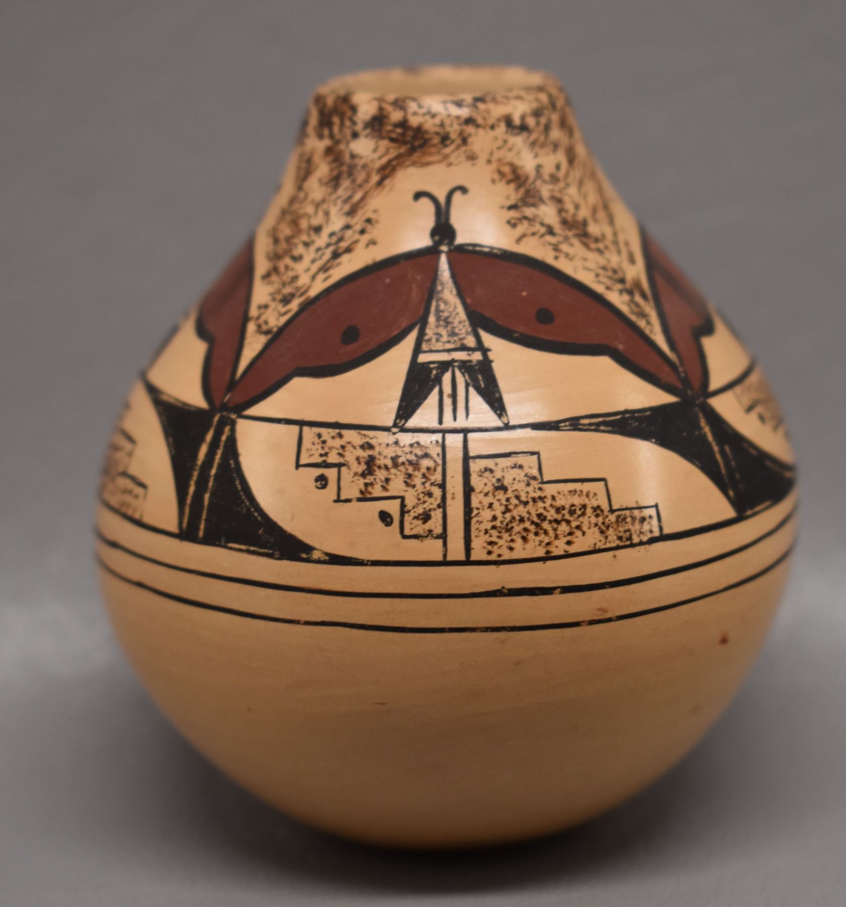 NATIVE AMERICAN HOPI POTTERY VASE BY CARLA NAMPEYO