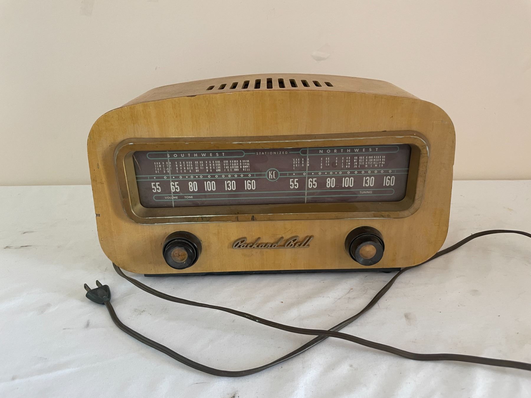 Vintage Packard Bell Model 602