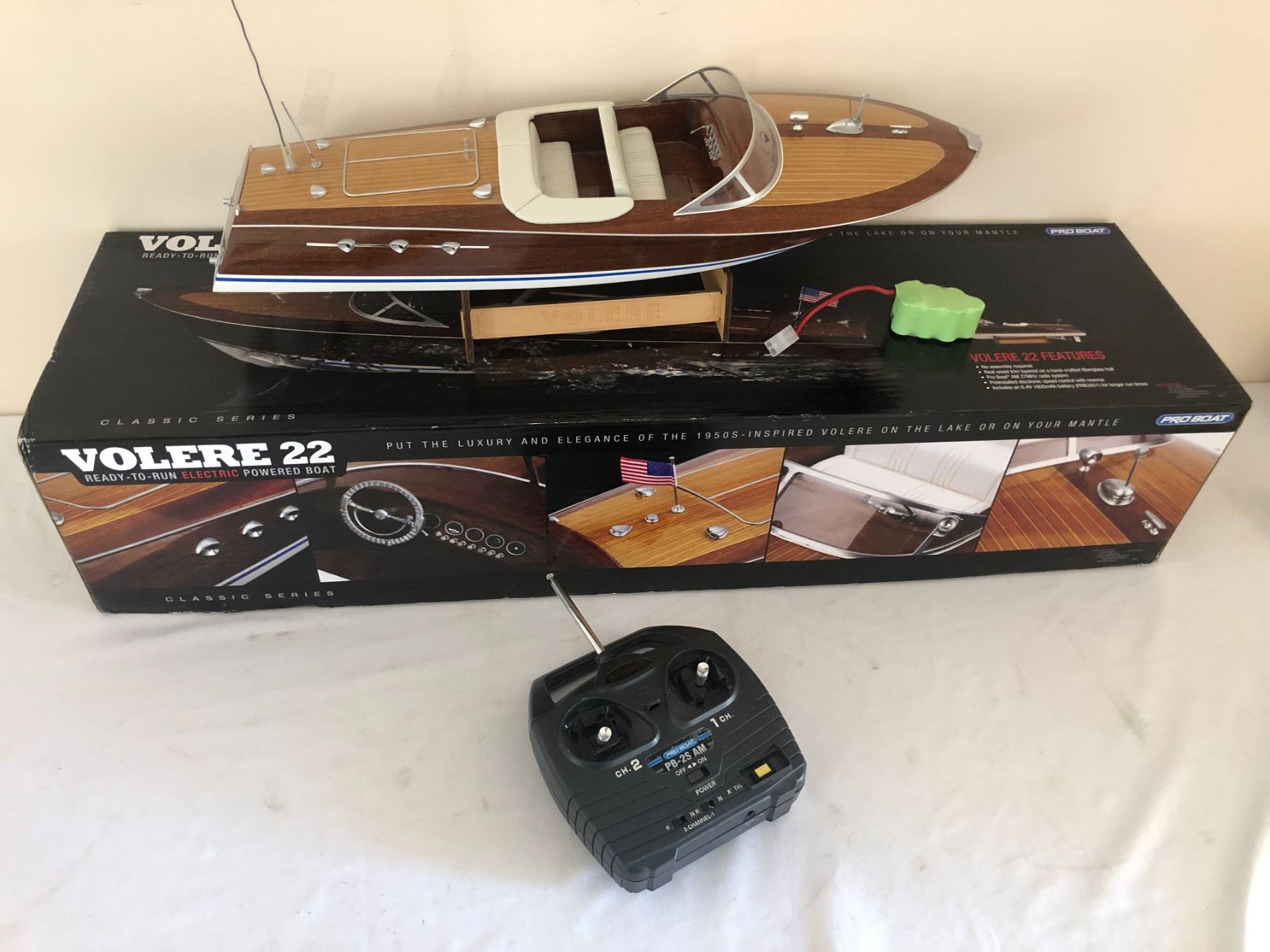 Pro Boat Volere 22 Electric Powered Boat