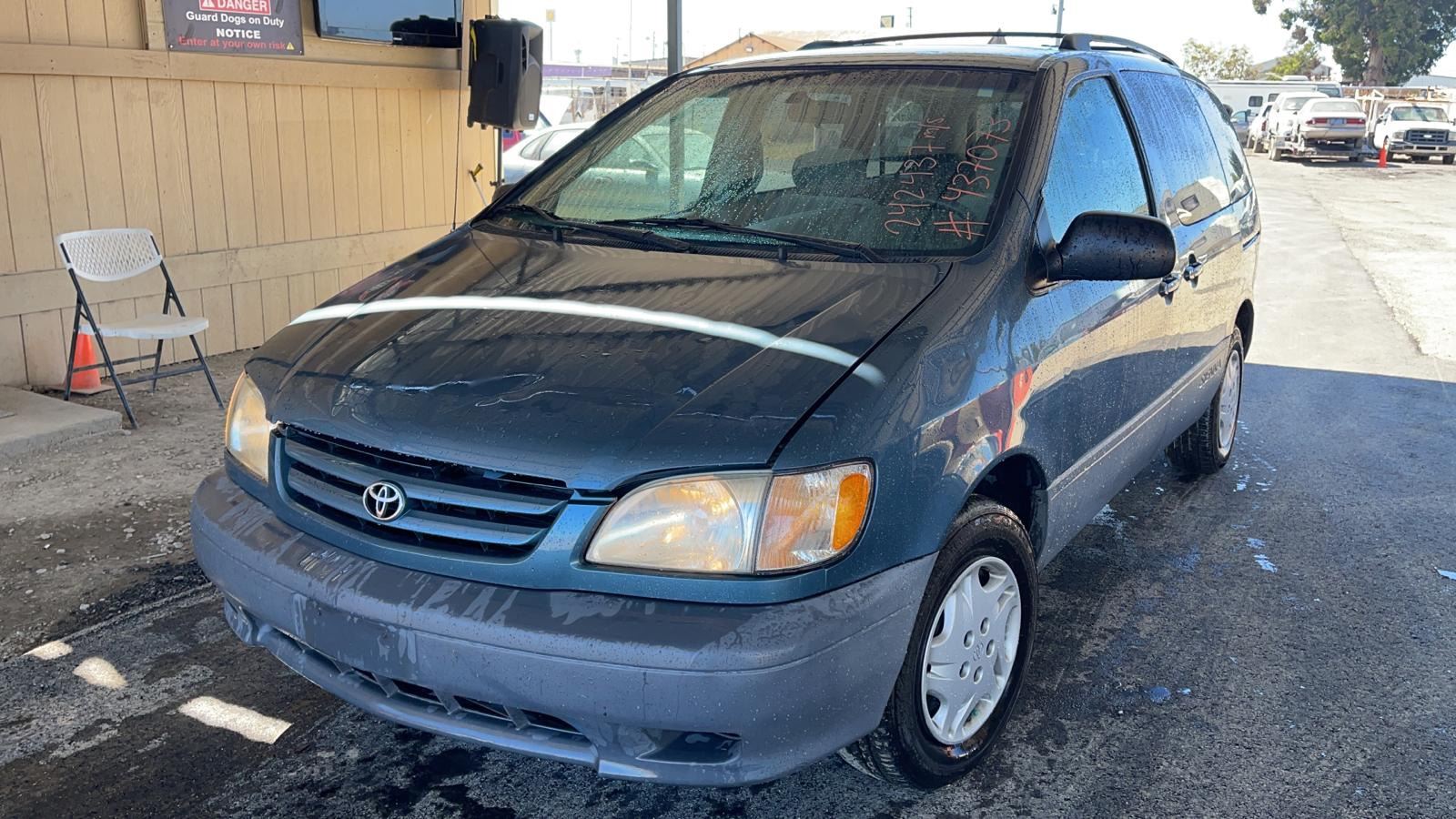 2002 Toyota Sienna