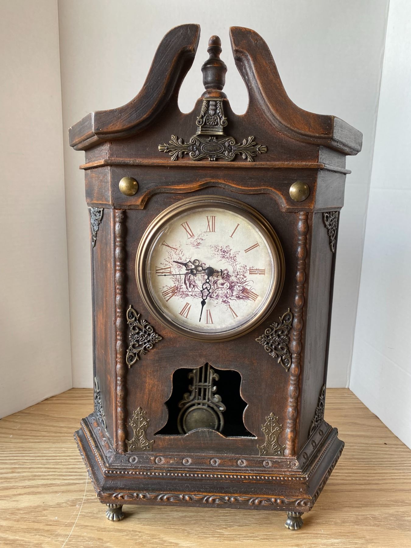 Working Pendulum Clock