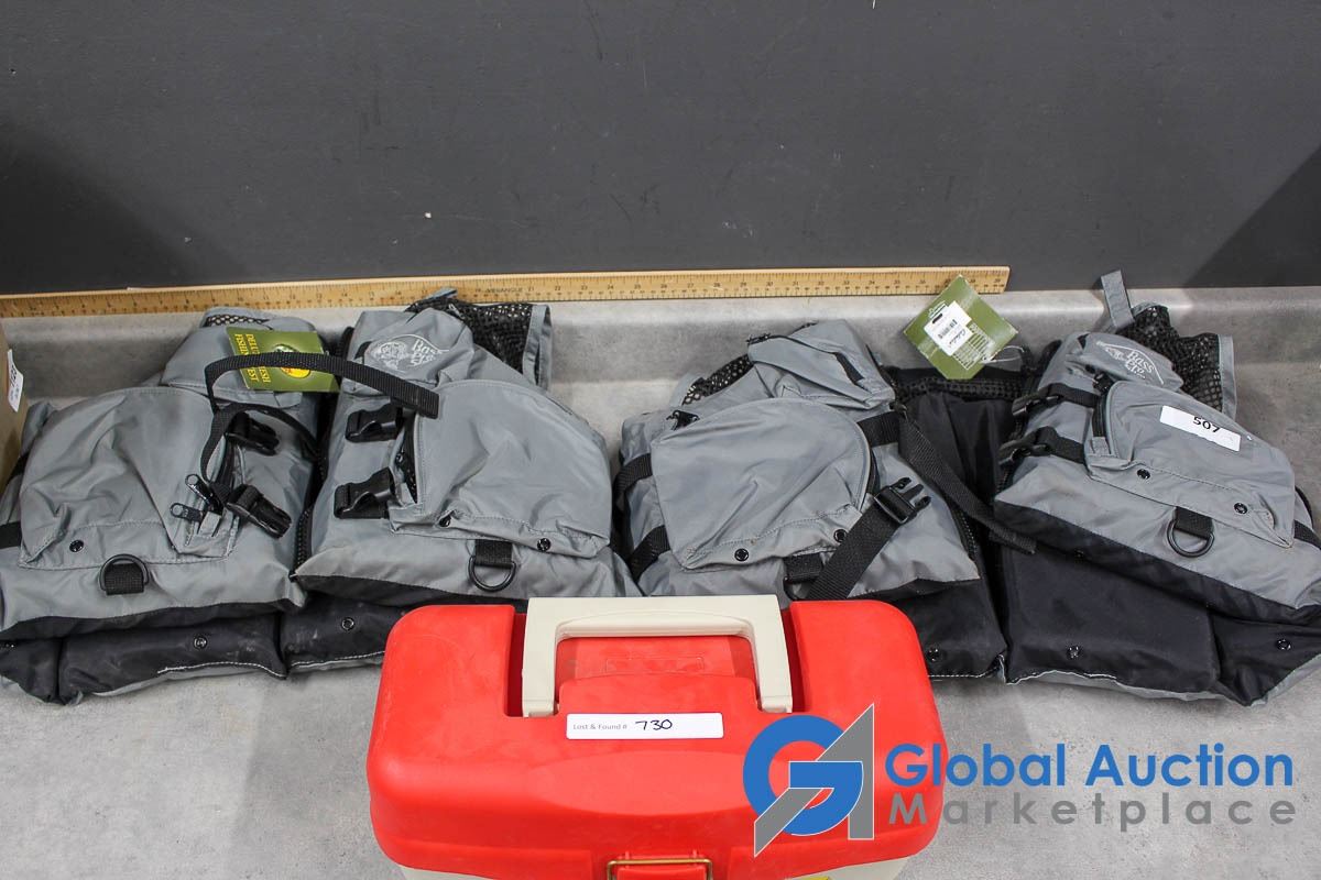 (2) Basspro Shop Deluxe Mesh Fishing Vest Life Jackets & Plano Tackle Box