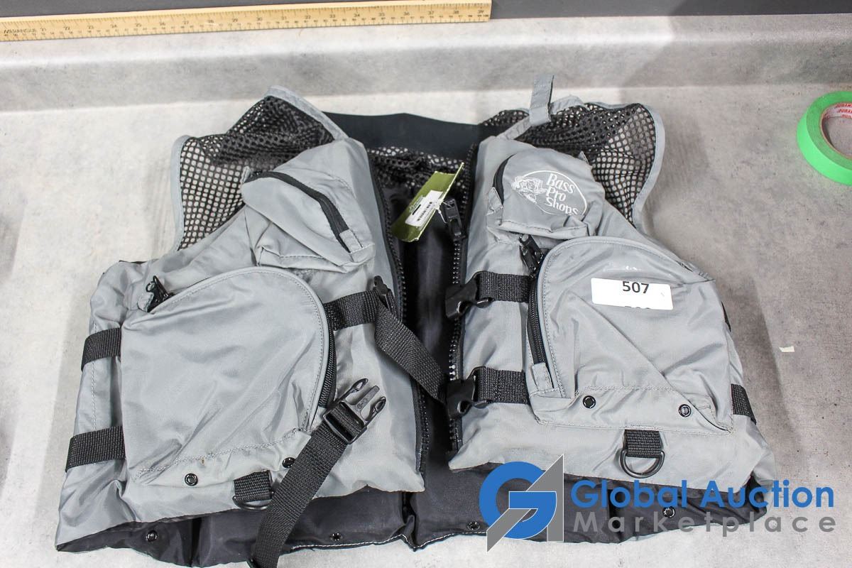 (2) Basspro Shop Deluxe Mesh Fishing Vest Life Jackets & Plano Tackle Box