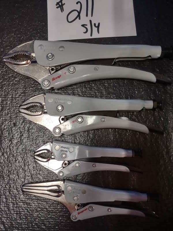 4 PC LIKE-NEW SNAP-ON LOCKING PLIERS SET, LIKE-NEW